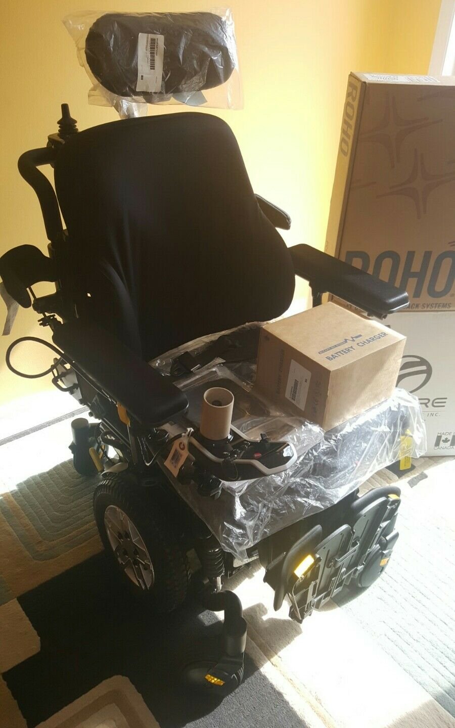 Quantum Q6 Edge Power Chair Wheelchair - KANAWHA MEDICAL SUPPLY INC